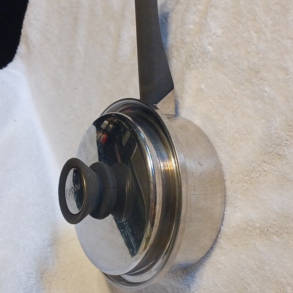 Amway Queen | Kitchen | Amways Queen Stainless Cookware Pot With Lid Qt ...